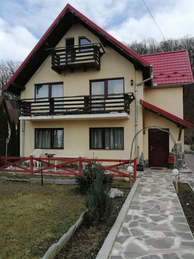 VANZARE CASA 4 CAMERE IN RASNOV, CARTIERUL PRIMAVERII - Power Imob CRD1 ...